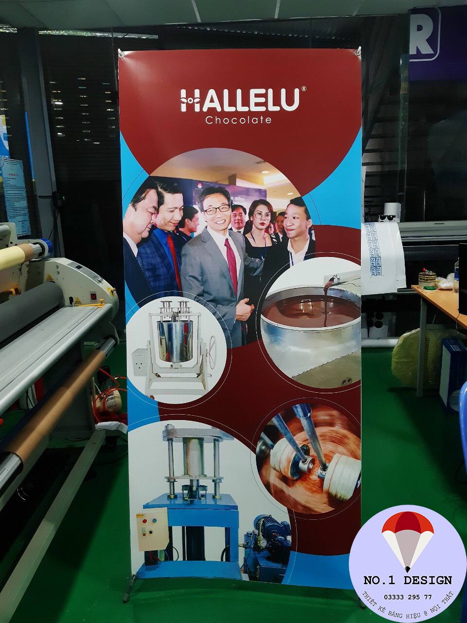 In Standee Giá Rẻ TP. HCM - Thiết Kế Bảng Hiệu Chuyên Nghiệp
